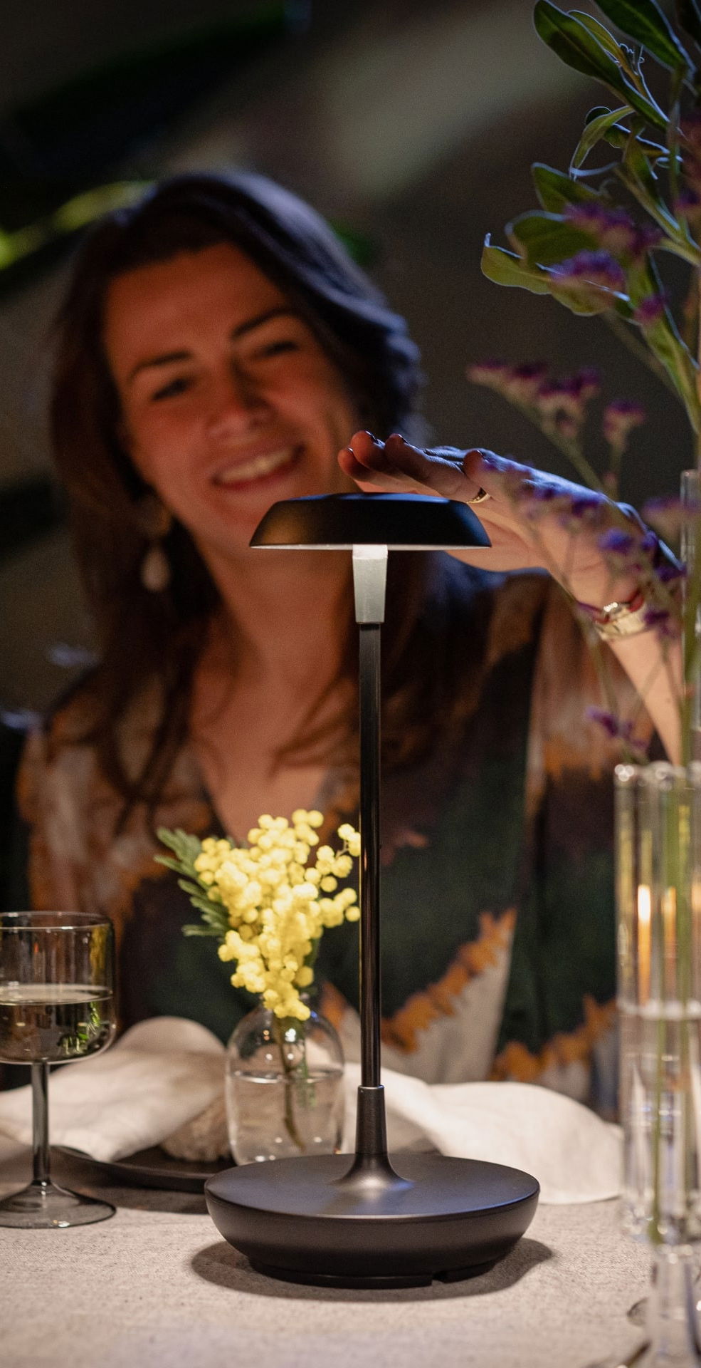 Discover SWAY TABLE | in-lite